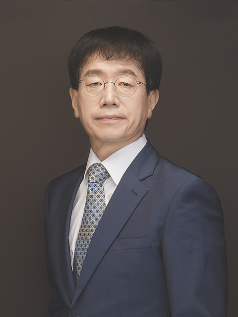 KIM CHANG LEE