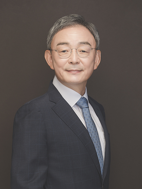 KIM CHANG LEE