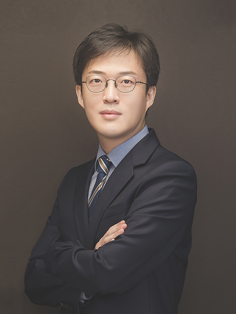 KIM CHANG LEE