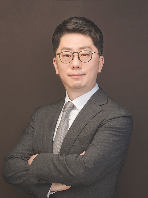 KIM CHANG LEE