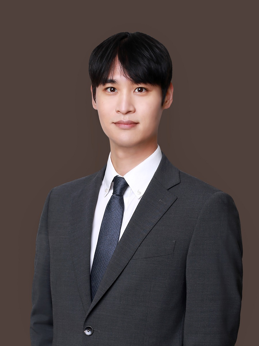KIM CHANG LEE